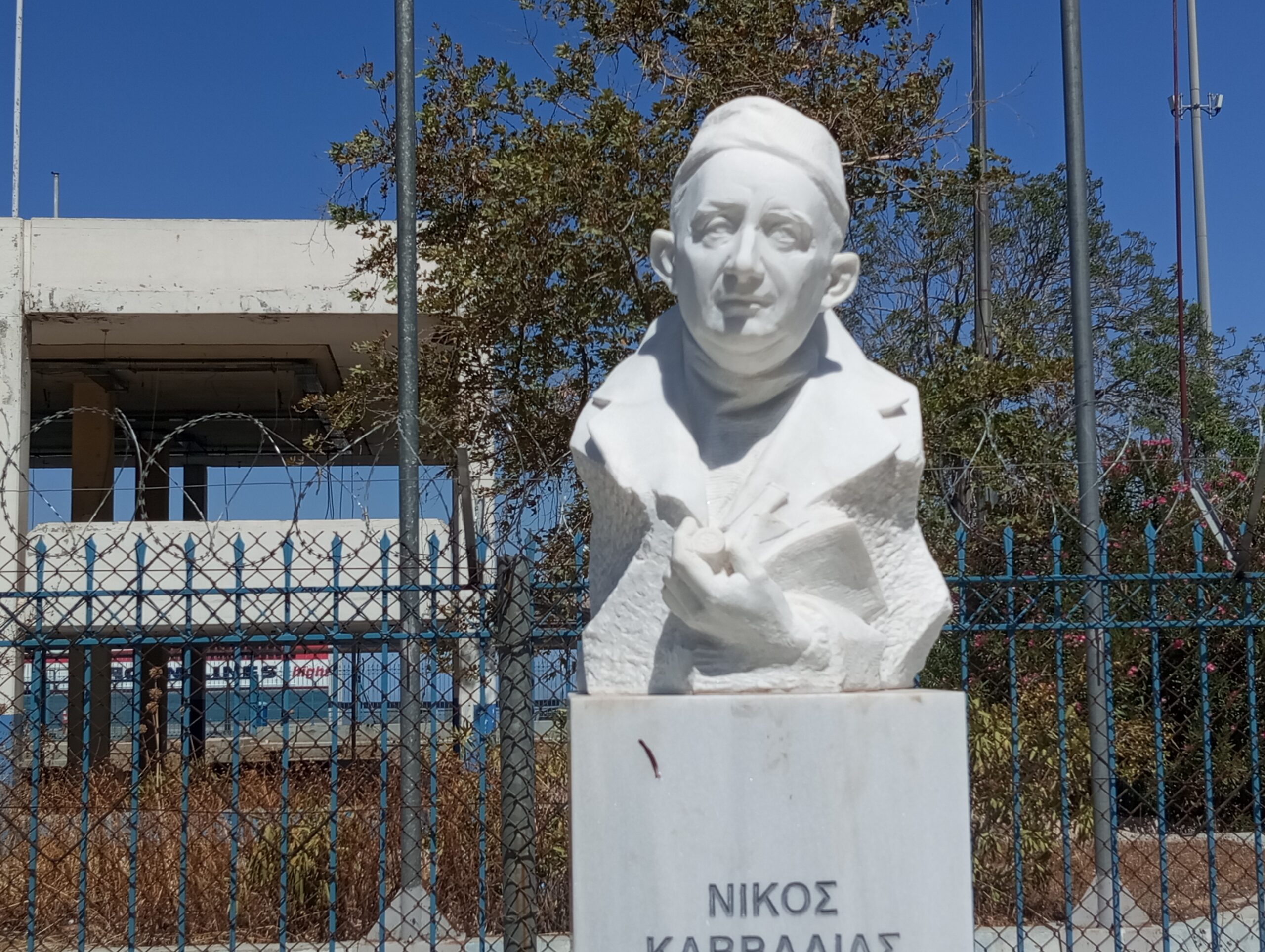 Νίκος Καββαδίας και Πειραιάς. | Pireorama Ιστορίας και Πολιτισμού